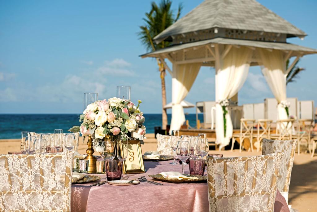 I Love You More Wedding Package | Karisma Hotels & Resorts®